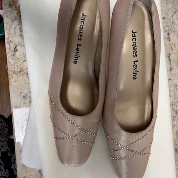 Jacques Levin | Shoes | Jacques Levin Formal Shoes Gold Silk Kitten ...